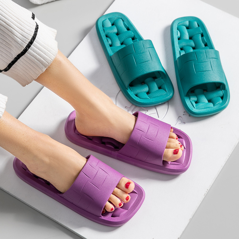 Leaky bathroom slippers - EB BuyMall Store